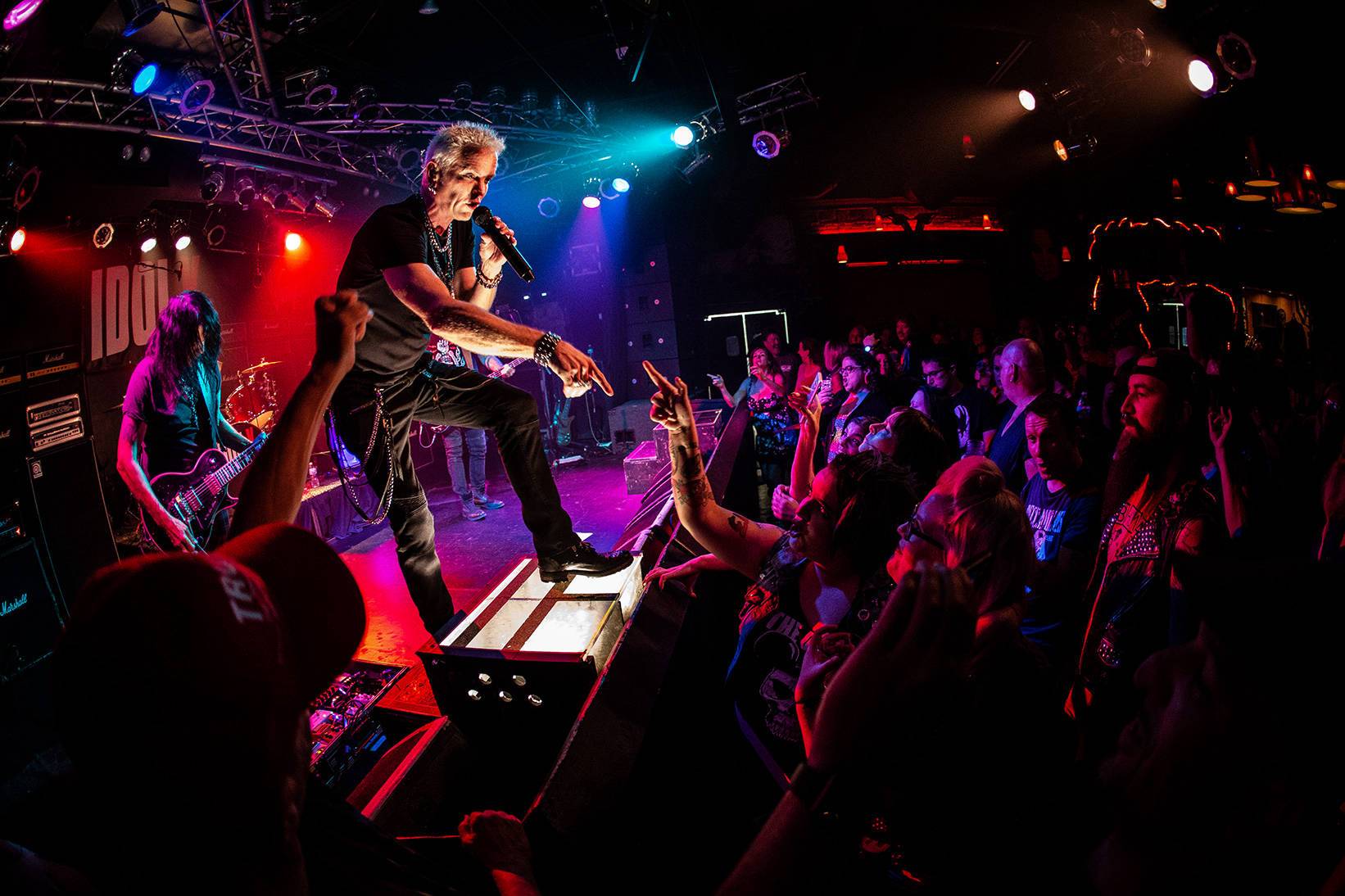 Presented by Bulleit BourbonNat’l Touring Artist IDOL Xspecial guest ...